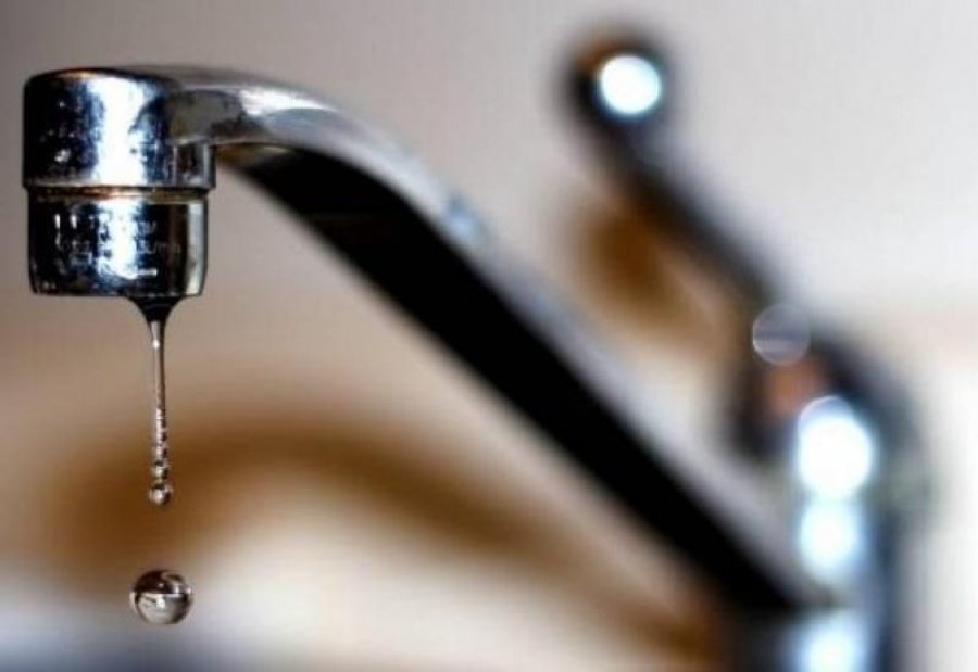 El servicio de agua aun está restringido por demoras en los trabajos ...