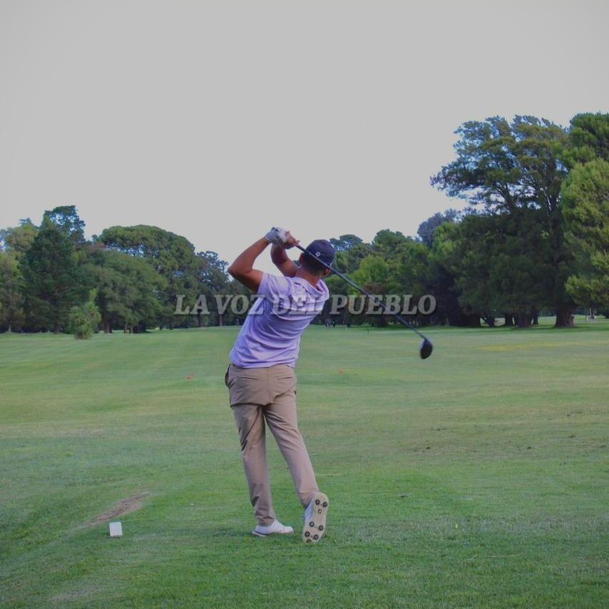 Está en disputa el Four Ball en el Tres Arroyos Golf Club – La Voz del ...